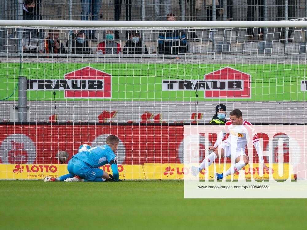 Tom Baack SSV Jahn Regensburg 31 saves on the line, GER, FC Heidenheim ...