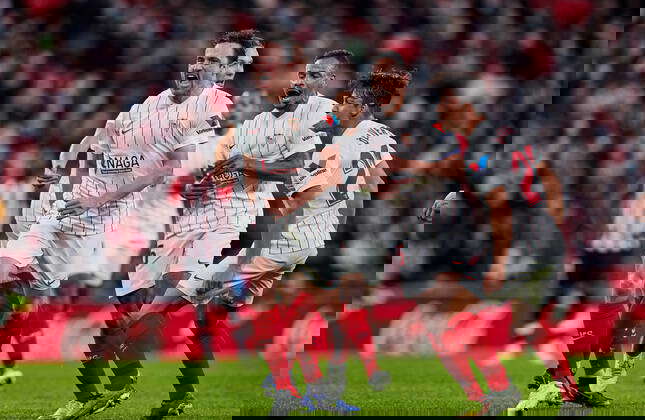 BILBAO, VIZCAYA, SPAIN: Thomas Delaney of Sevilla FC gestures during ...