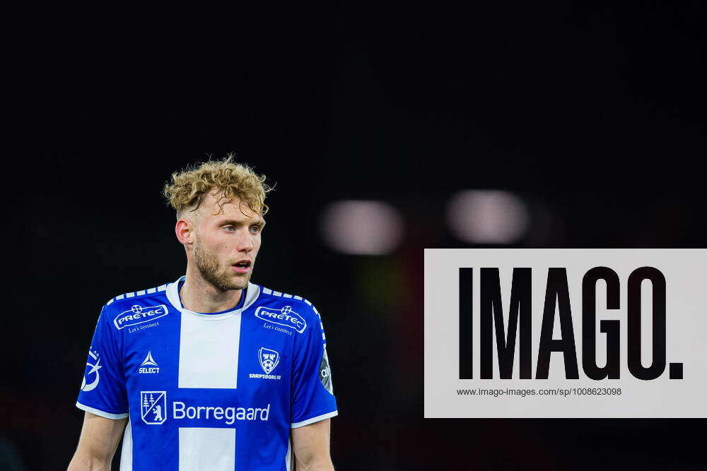 211212 Jonathan Lindseth of Sarpsborg 08 during the Eliteserien match ...