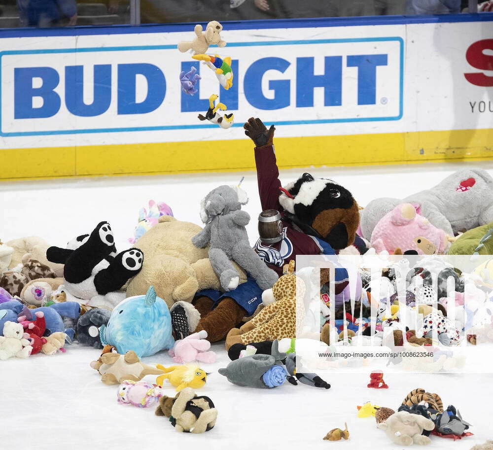 December 11, 2021, Loveland, Colorado, U.S: BERNIE the Avalanche mascot ...
