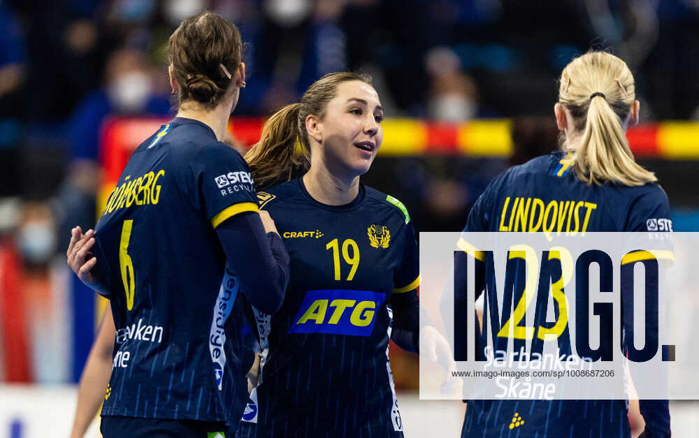 211215 Carin Strömberg, Anna Lagerquist and Emma Lindqvist of Sweden ...