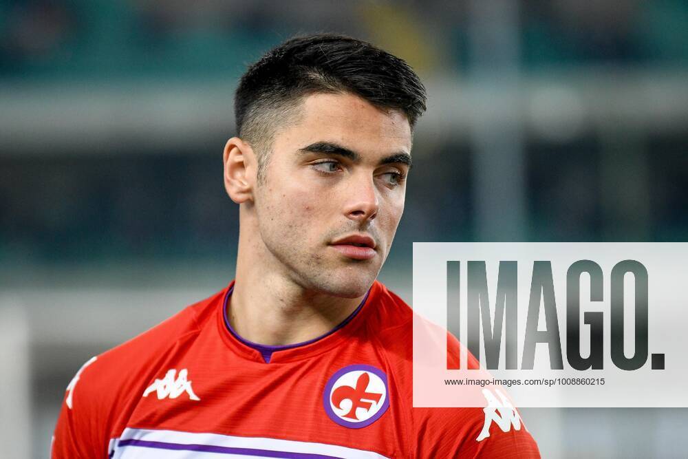 Fiorentina s Riccardo Sottil during Hellas Verona FC vs ACF Fiorentina ...
