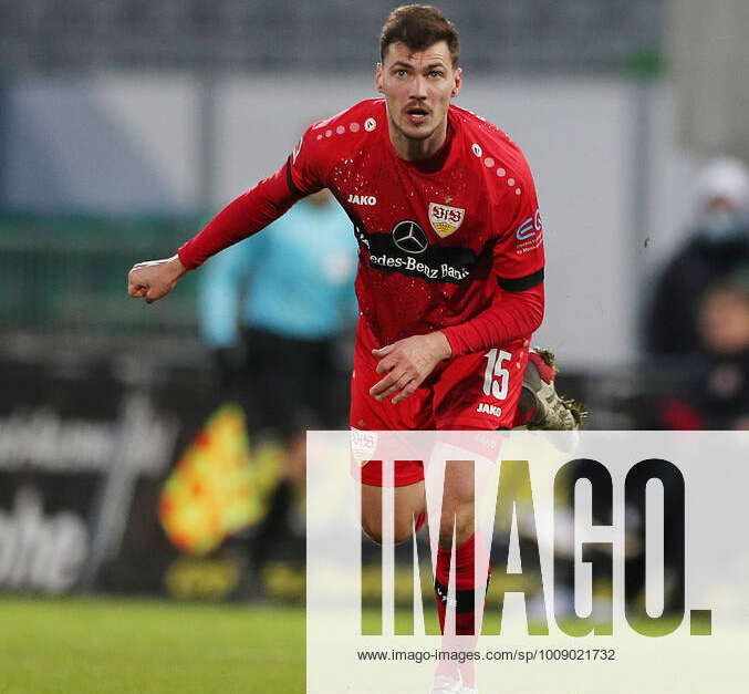 Pascal Stenzel, VFB, in the second round match of the season 2021 2022 ...
