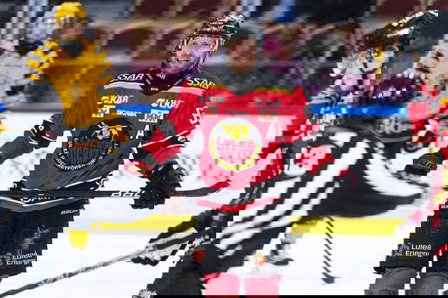 Luleas Linus Omark during the ice hockey match in the SHL between Lulea and Skelleftea on in