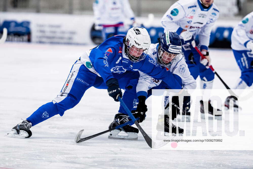 220120 Vänersborgs Lukas Forsström and Motalas Maksim Plotnikov during ...