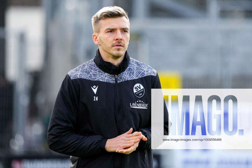 Maurice John Deville, Einzelbild, Einzelfoto, beim Aufwärmen ...