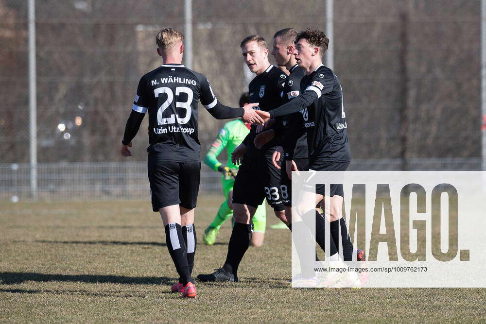 Nicolas Waehling SSV Ulm 1846, 23 , Simon Klostermann SSV Ulm 1846, 33 and Adrian Beck SSV Ulm