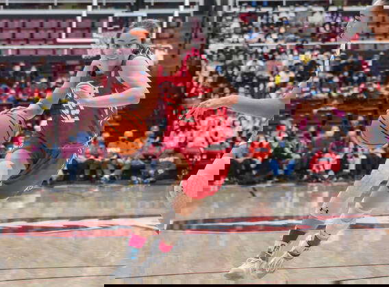 PALO ALTO, CA - FEBRUARY 11: Utah Utes forward Jenna Johnson (22 ...