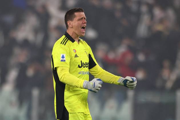 Turin, Italy, 6th February 2022. Wojciech Szczesny of Juventus gives a ...