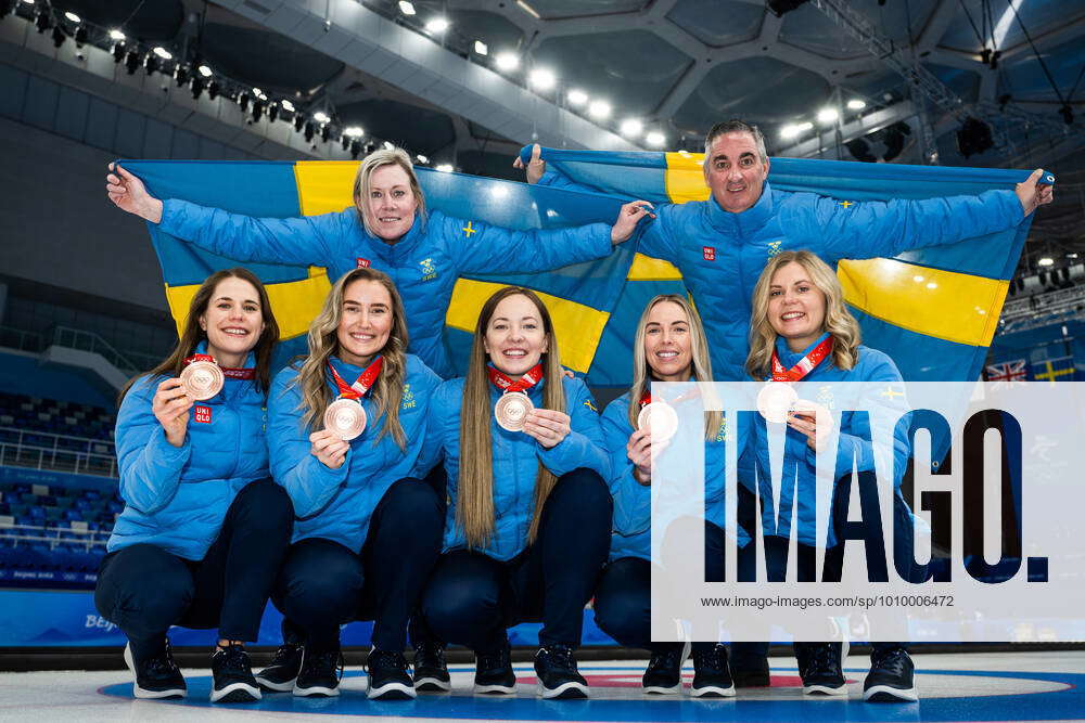 220220 Coach Maria Prytz, coach Wayne Middaugh, Anna Hasselborg, Sara ...