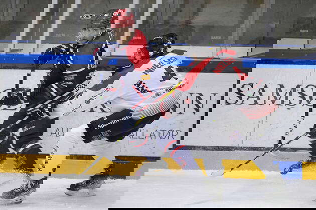 Rungsted Seir Capitals Daniel Madsen Metal Ligaen Rungsted Seier ...