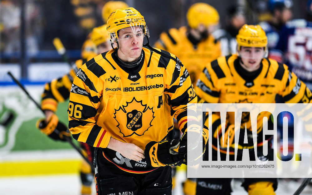 220301 Skellefteas Rickard Hugg is depressed after a conceded goal during the ice hockey match in