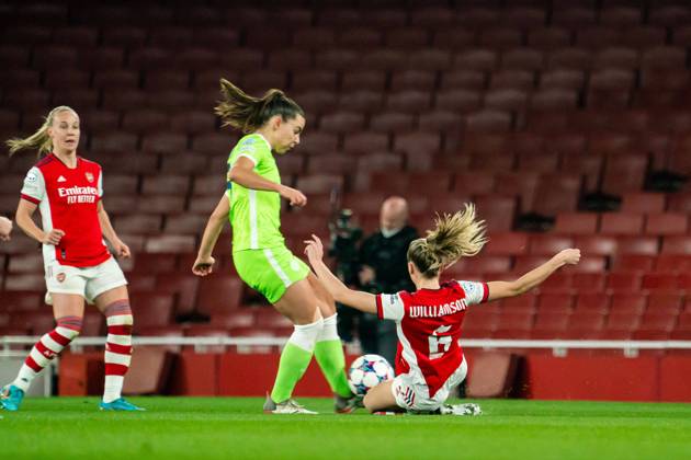London, England, March 23rd 2022: Leah Williamson (6 Arsenal) during ...
