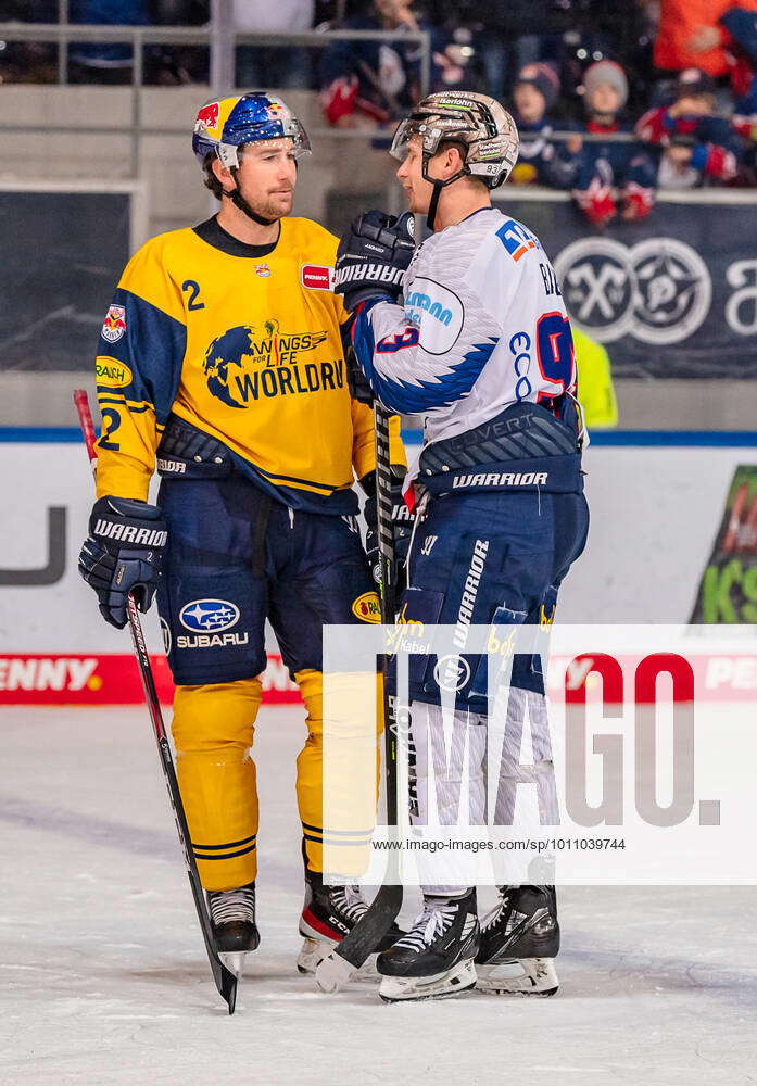 Andrew MacWilliam EHC Red Bull Muenchen, 2 and Casey Bailey Iserlohn ...