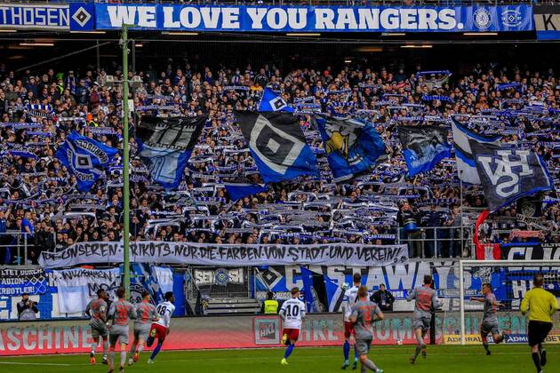 HSV Fans North Stand Spectators Fans Banner Castaways Clique North We ...