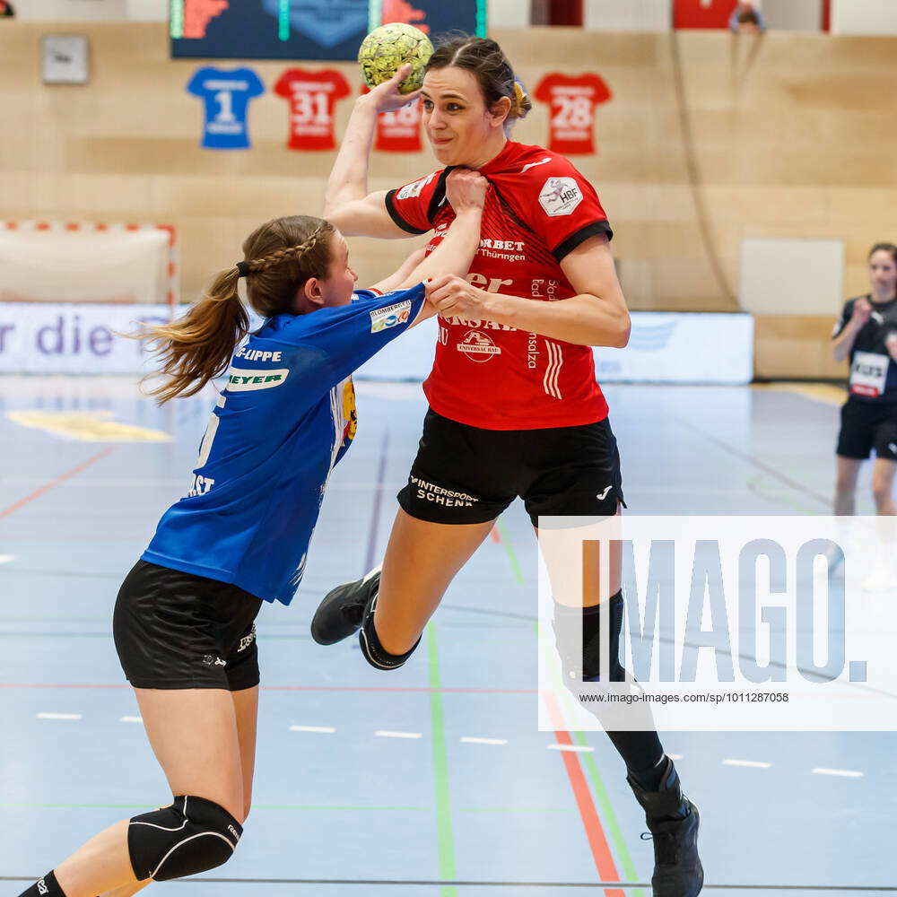 Anika Niederwieser Thueringer HC, 14 against Ann Kynast Blomberg Lippe ...