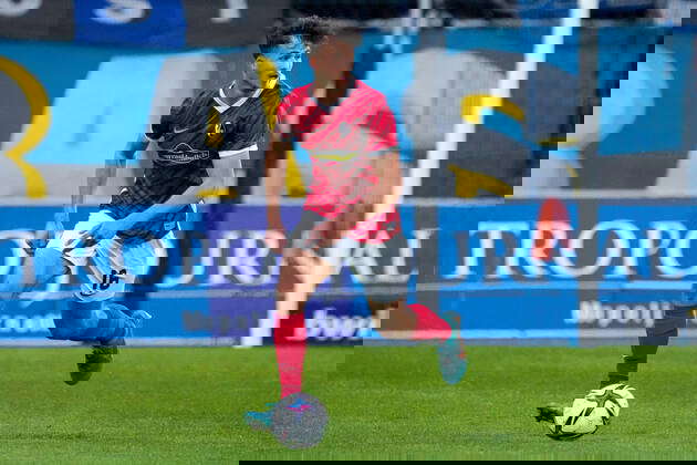 Max Rosenfelder Freiburg, 16, on the ball, crop, full body, single ...