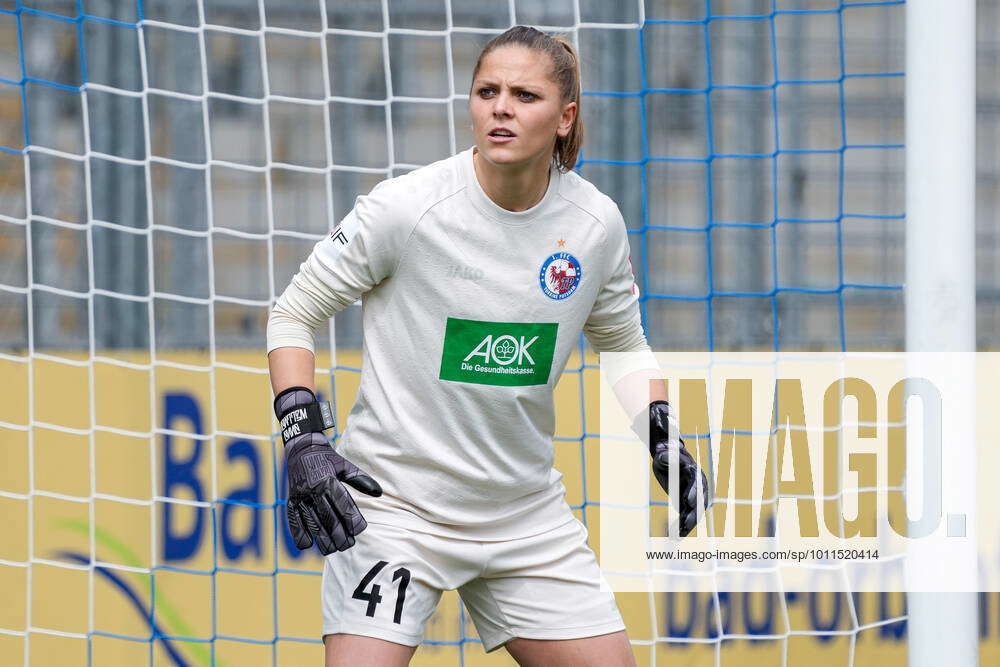 Anna Wellmann goalkeeper, Potsdam, 41, single image, single photo ...