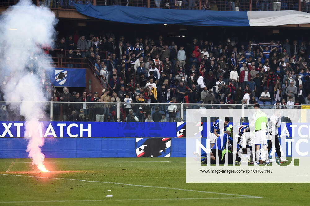 UC Sampdoria v Genoa CFC - Serie A Emil Audero of UC Sampdoria ...
