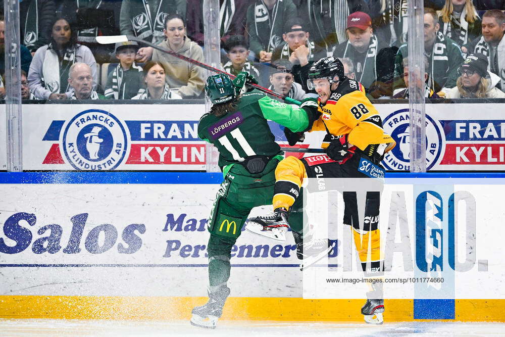 220505 Färjestads Joakim Nygard and Luleas Joonas Rask during final ...