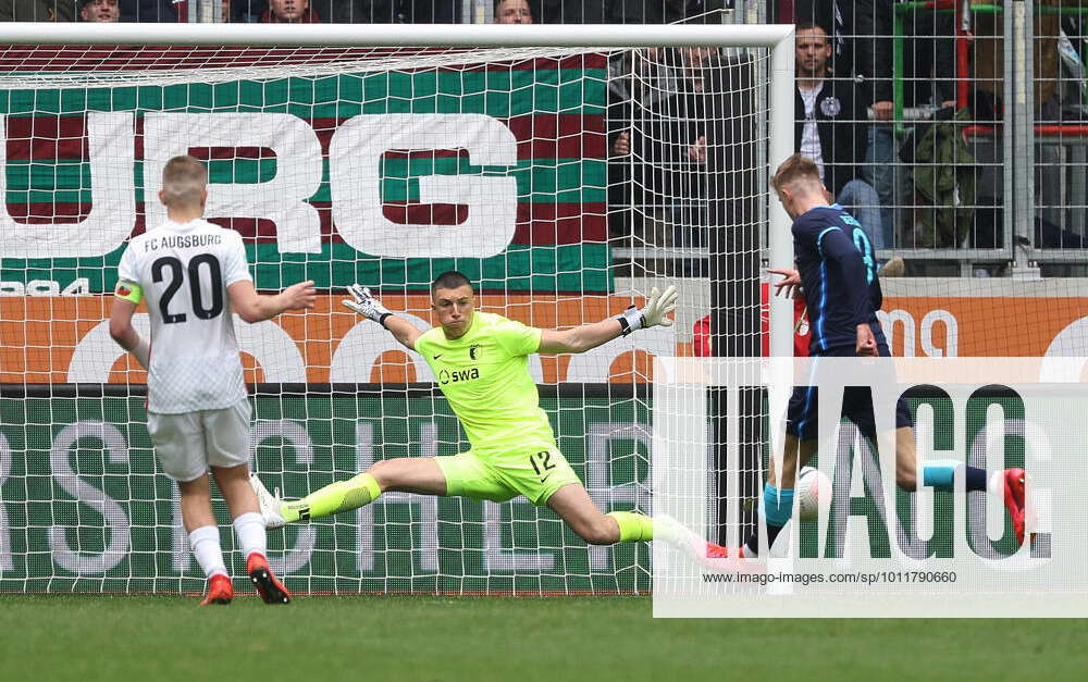 Tony Rölke Hertha BSC U19 9 , Goal to 0 1 against Marcel Lubik ...