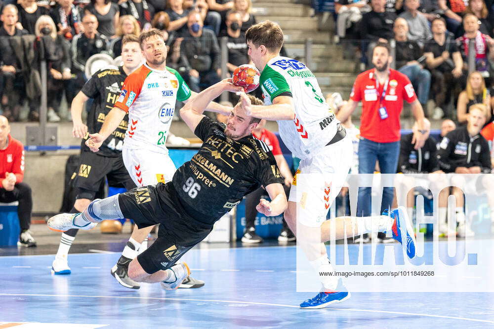 Marko Bezjak (SC Magdeburg, 25), Tim Zechel (HC Erlangen, 96), Piotr ...