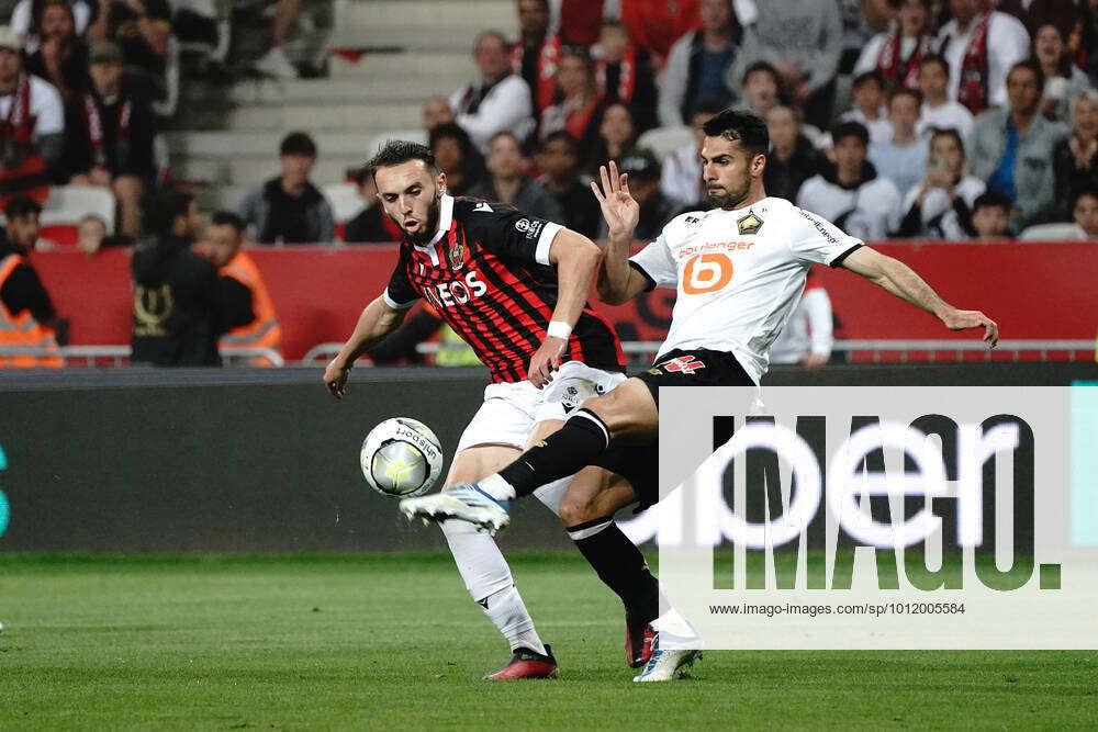 Amine Gouiri (OGC Nice) - Zeki Celic (Lille) FOOTBALL : OGC Nice vs ...