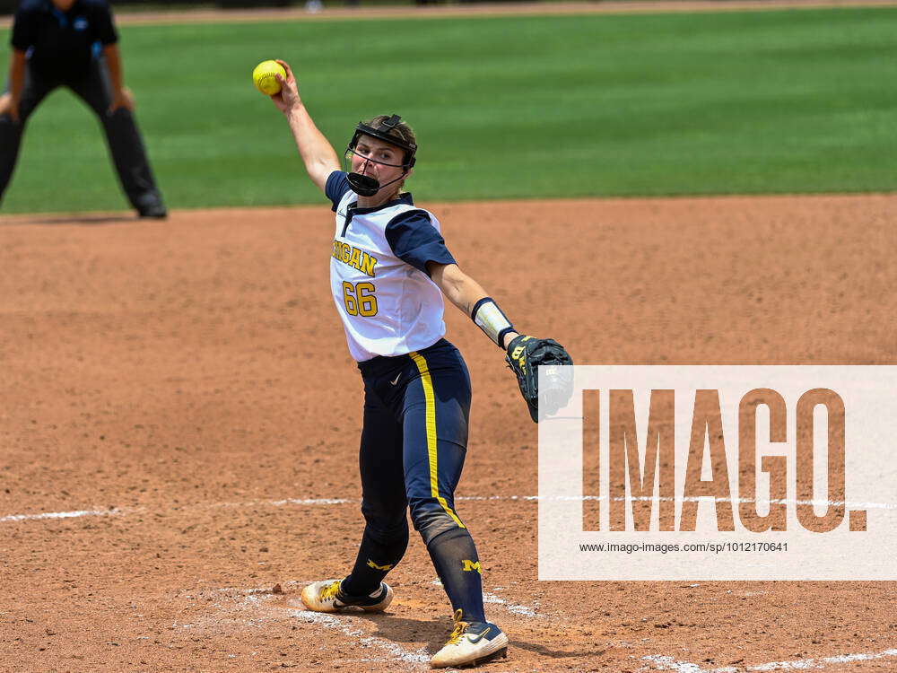May 21, 2022: Michigan relief pitcher Annabelle Widra (66) enters ...