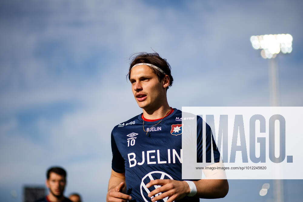 220524 Örgrytes Kevin Ackermann before the football match in the ...