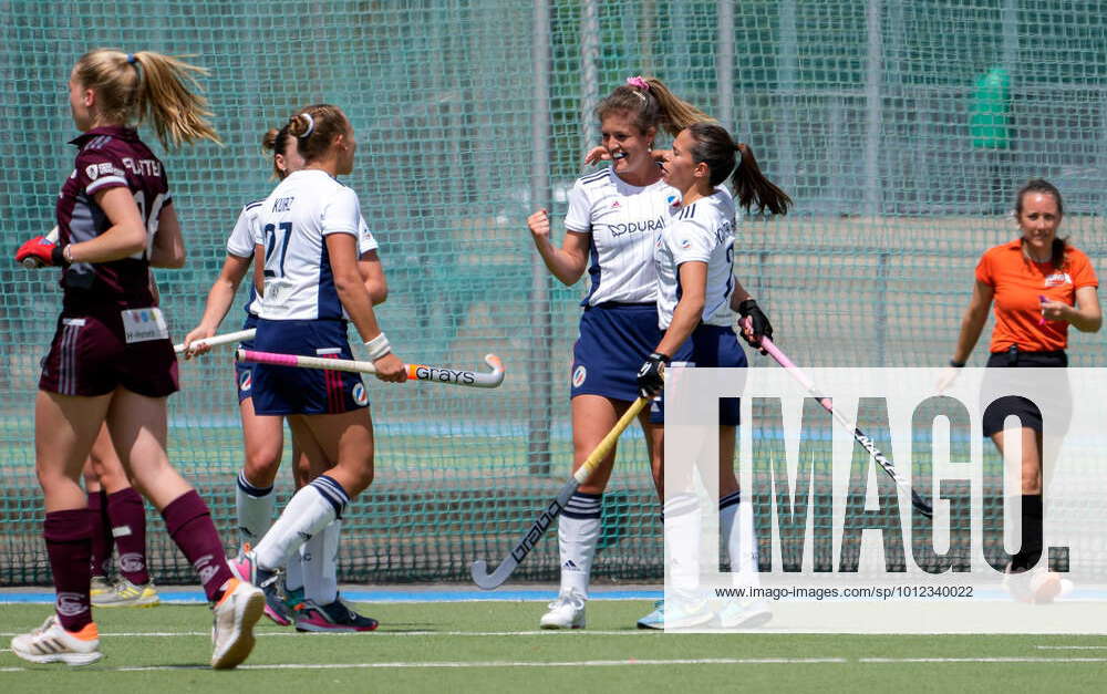from left Stine Kurz MHC, 27 , Florencia Habif MHC, 18 , Goal scorer ...