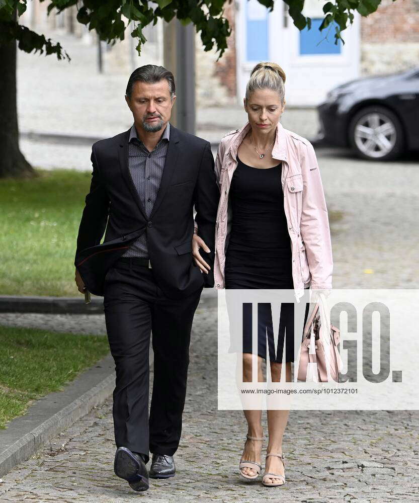 GRIMBERGEN, BELGIUM - MAY 30 : Tomaz Radzinski ex player rsca and his ...