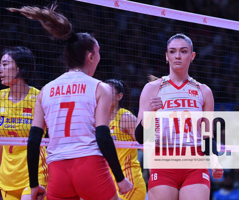 Hande Baladin 7 and Zehra Gunes of Turkey during the FIVB Volleyball ...