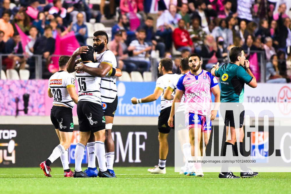 Joie des joueurs de l equipe du Brive apres sa victoire - RUGBY : Stade ...