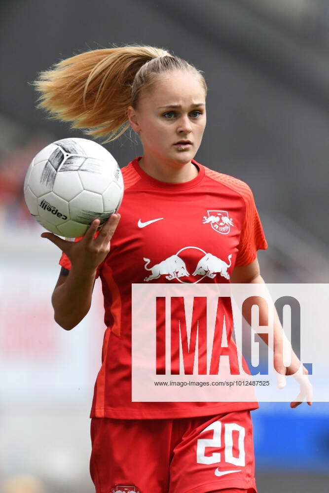 Victoria Krug RB Leipzig women with ball in hand 05 06 2022, Football ...