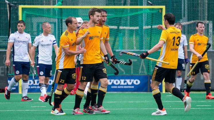 f l Nicholas Spooner Nic Spooner, HTHC, 23 , Anton Pöhling HTHC, 12 ...