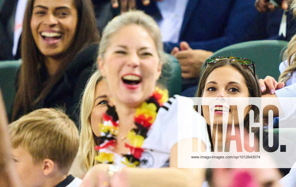 Mathea Fischer, girlfriend of Leon Goretzka in the UEFA Nations League ...