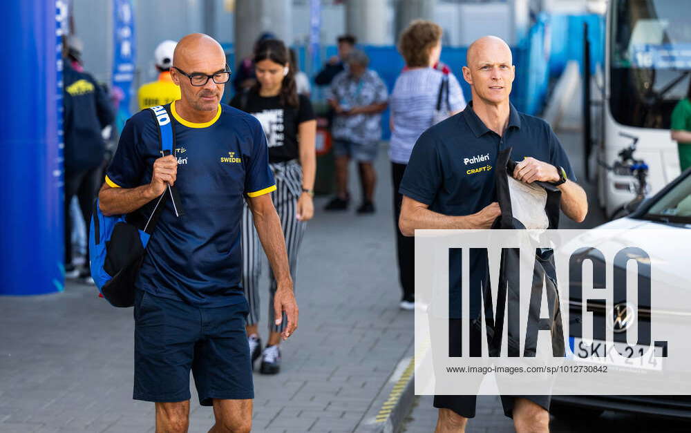 220621 Carl Jenner and Johan Wallberg, coaches of Sweden, during day 5 of the 2022 FINA World