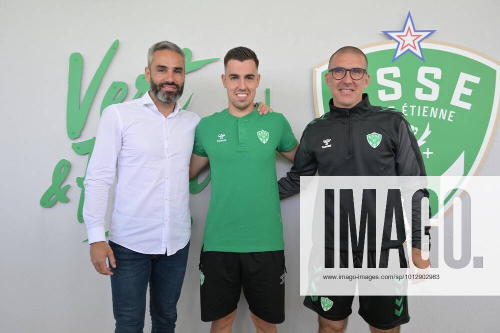 Loic Perrin avec Dylan Chambost et Laurent Battles FOOTBALL ...