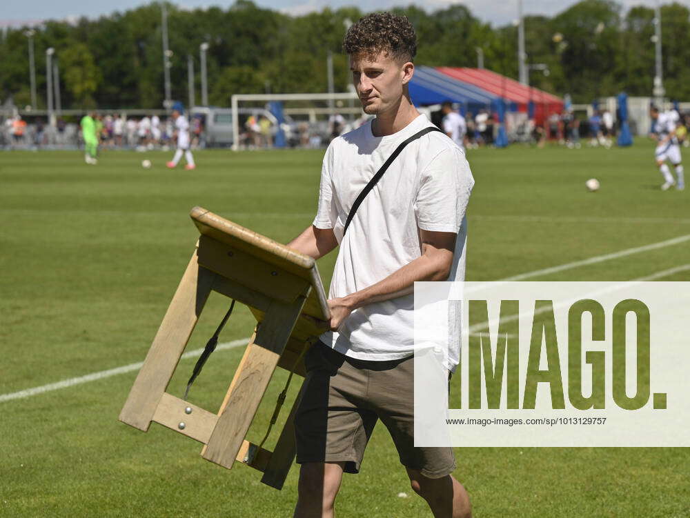 Yannick Marchand, FCB, bench wear, FC Basel Neuchatel Xamax FCS, football