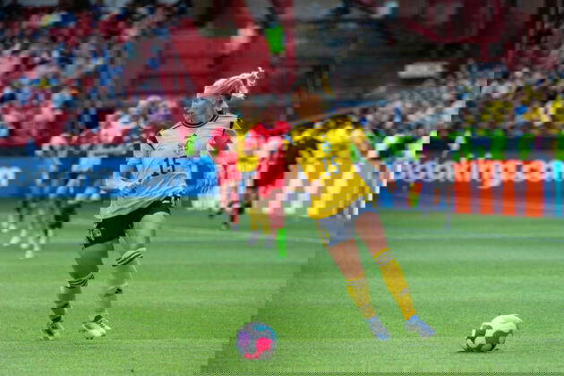 Rebecka Blomqvist Sweden 15 on the ball, GBR, Sweden vs Switzerland ...