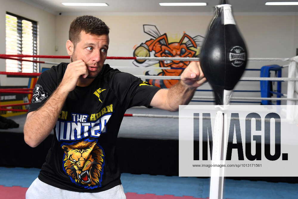 BEN HORN PRESSER, Australian boxer Ben Horn trains during a press ...