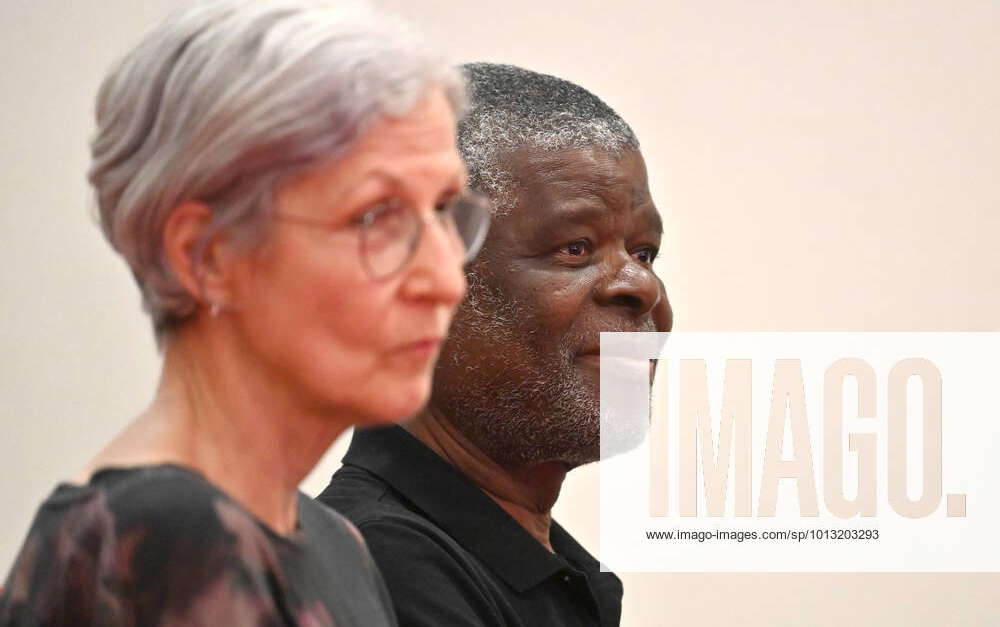 Parents of Serge GNABRY FC Bayern Muenchen mother Birgit and father ...