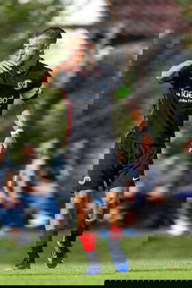 Tim Hannak 4, SG Eintracht Frankfurt U19 GER, FV Rot Weiss Weiler vs SG ...