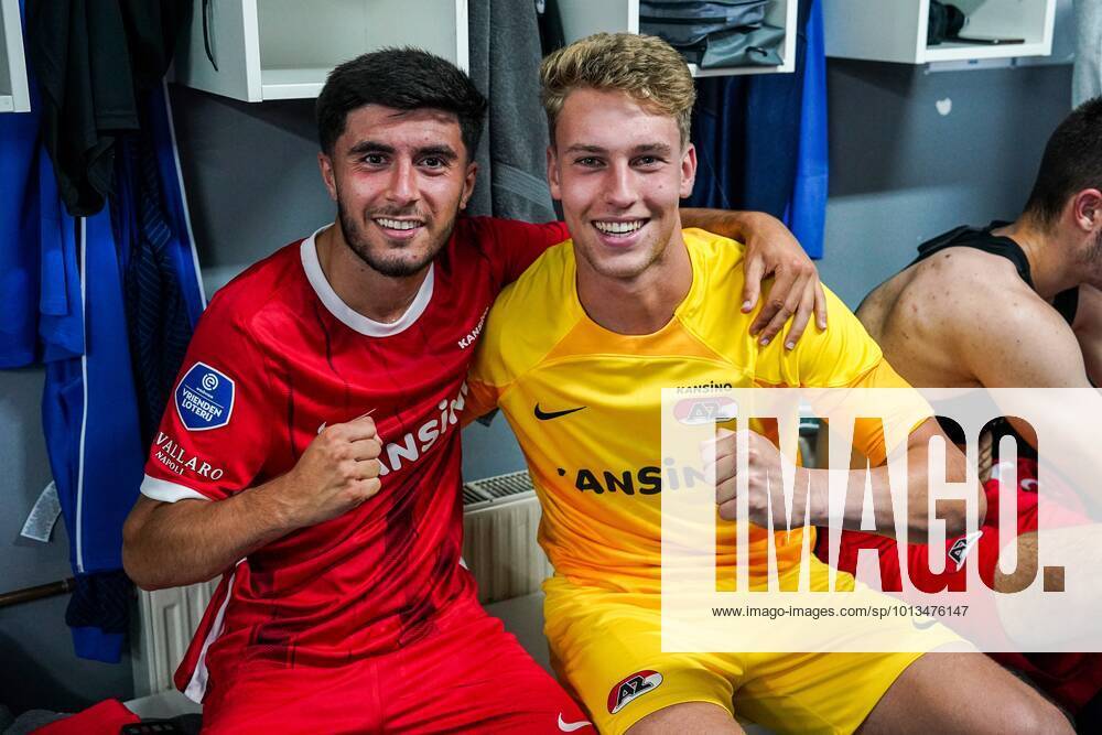 SARAJEVO Yusuf Barasi of AZ Alkmaar, AZ Alkmaar goalkeeper Sem ...