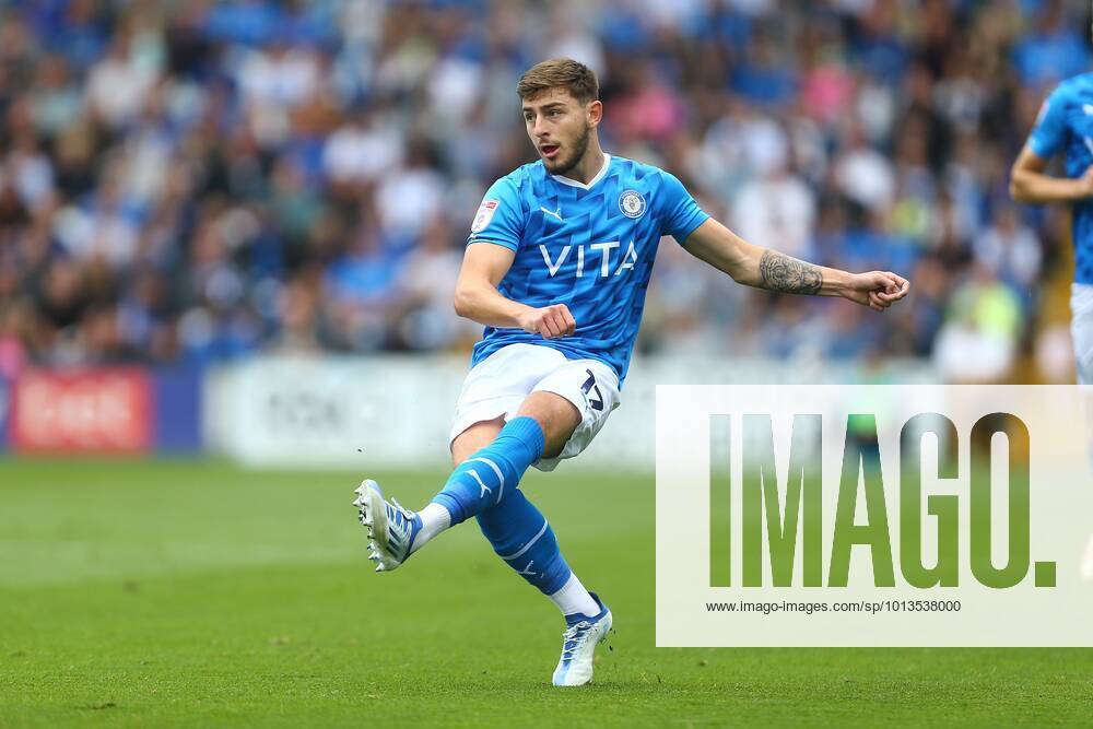 Mandatory Credit: Photo by Phil Oldham Shutterstock (13054886cg) Ryan ...