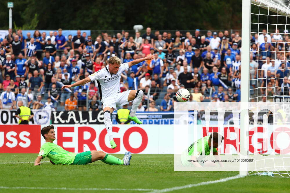Robin Hack Bielefeld scores the goal to 7 1 against Engers FV Engers vs ...