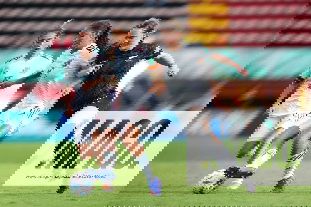 Ava Pritchard (9 New Zealand) and captain Kinberly Guzman (4 Mexico ...