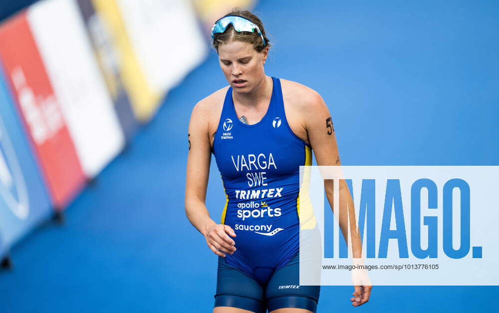 220812 Emma Varga of Sweden looks dejected after competing in womens ...