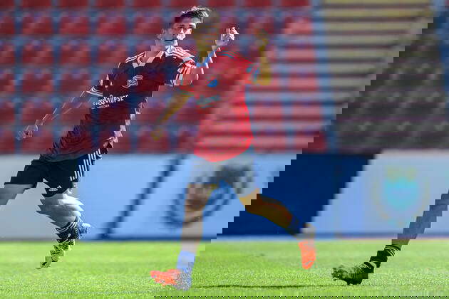 Alexander Leutner Unterhaching, 11 with goal celebration, cheering ...