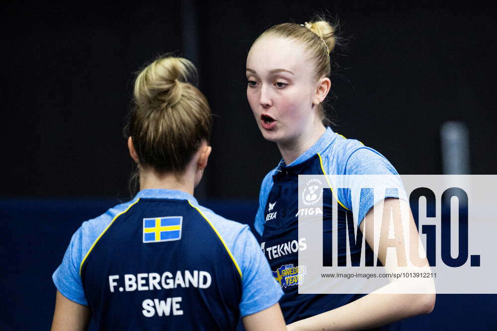 220817 Filippa Bergand and Rebecca Muskantor of Sweden compete in a ...